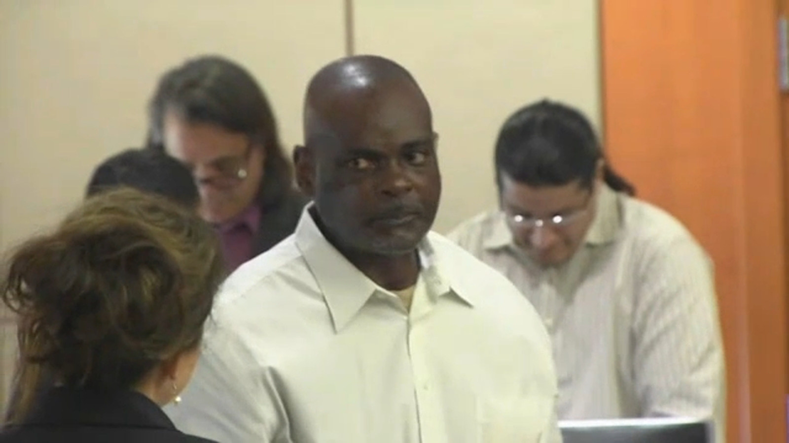 Harding Street raid: Ex-HPD officer Gerald Goines to stay in federal ...