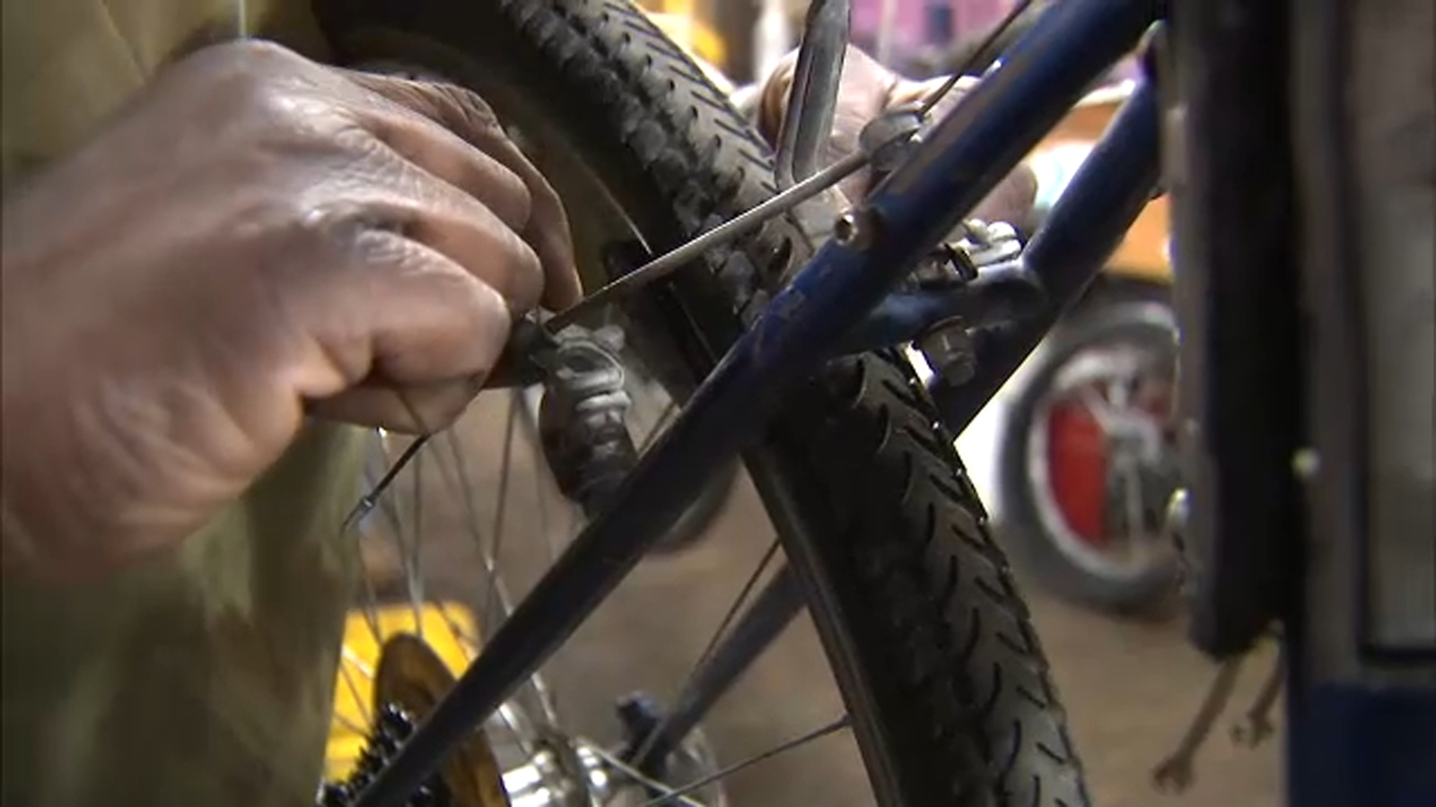 Non-Profit Rescues Old Bikes and Gives Them To People In Need - ABC7 ...
