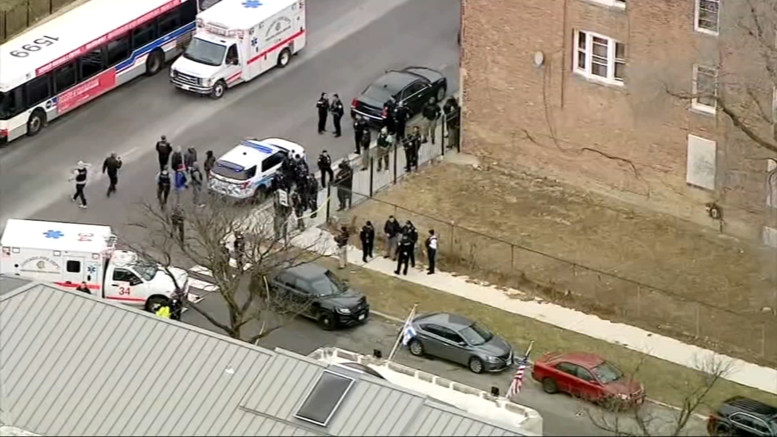 Child, 3, struck by bullet after shots fired at police in Lawndale on ...