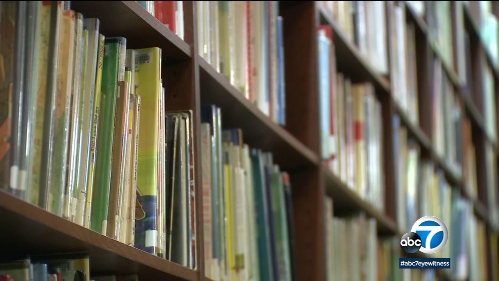 Los Angeles Public Libraries wipe all fines in spring 2020, making it ...