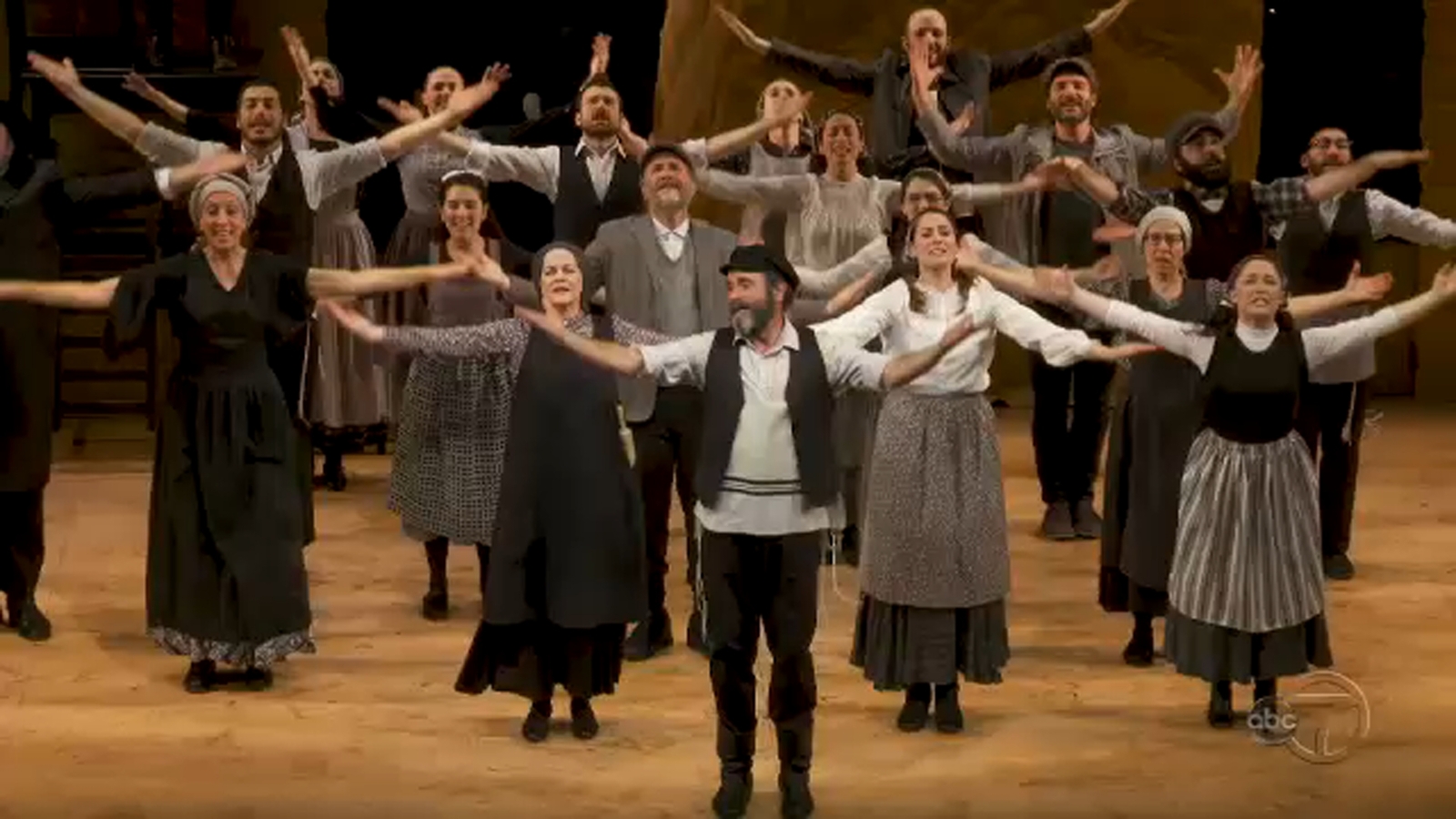 'Broadway Backstage: Holiday Edition' - Part 4 - ABC7 New York