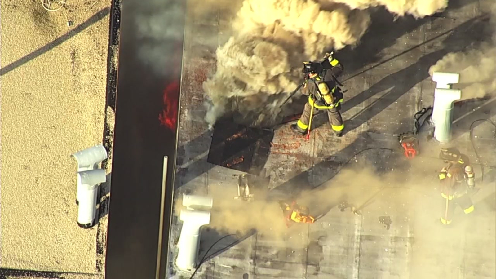 1 dead, firefighter injured after 2-alarm fire in San Francisco's ...
