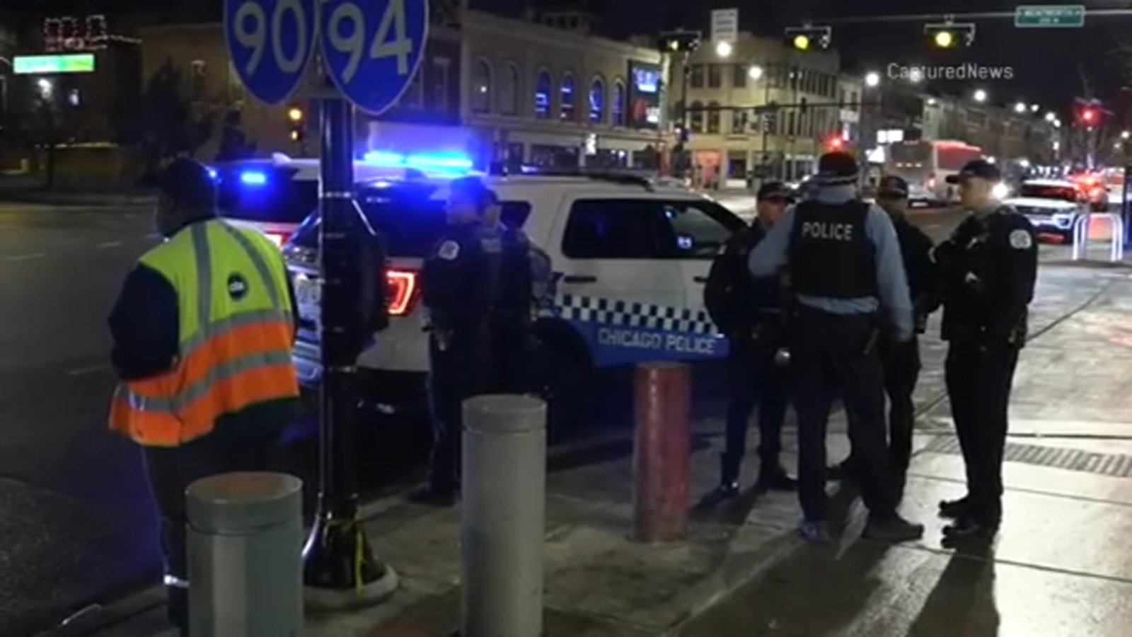 Woman robbed of cell phone on CTA Red Line in Loop; 3 in custody - ABC7 ...