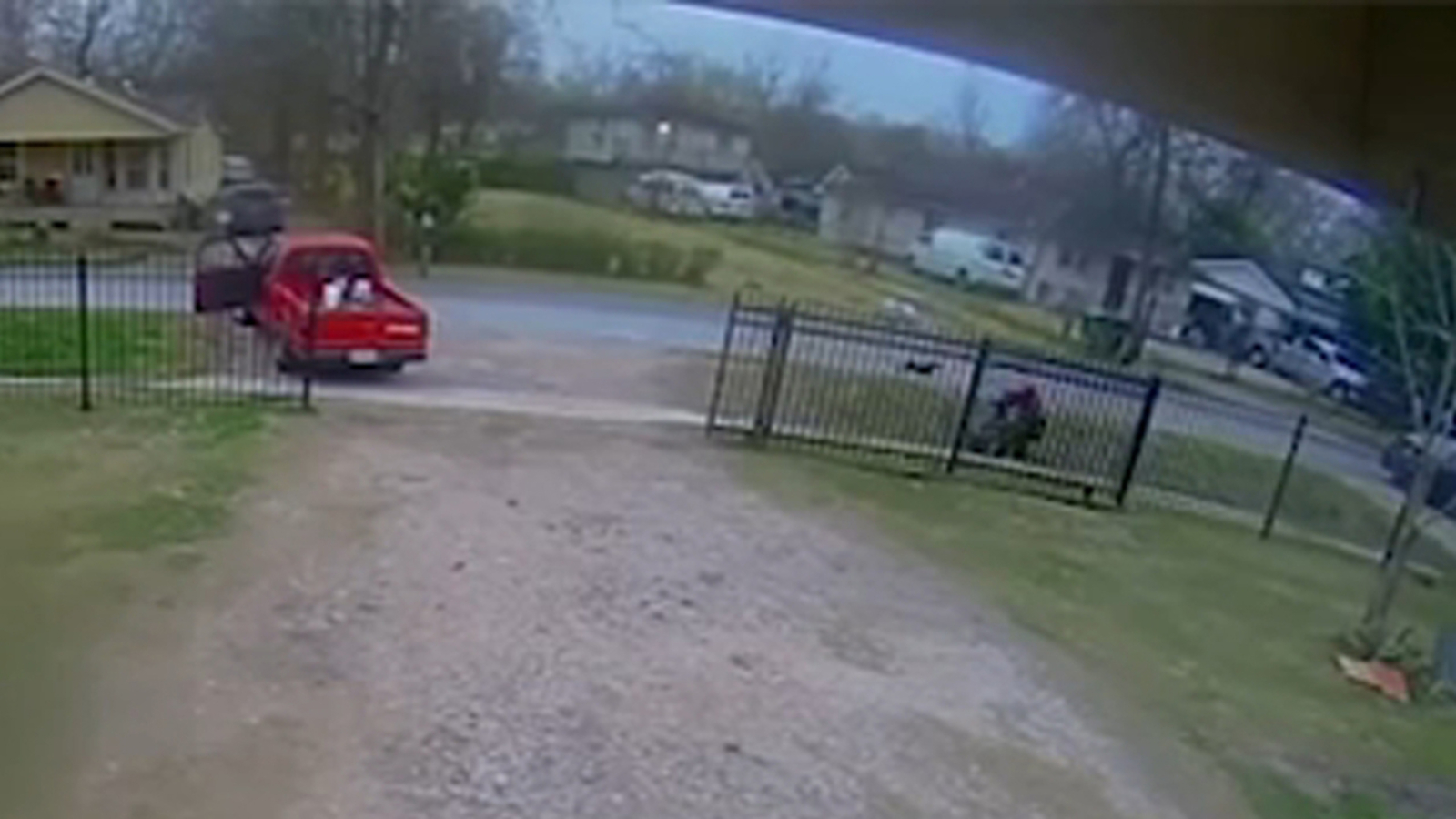 Dog saves man from robbery suspect who followed him home from bank ...