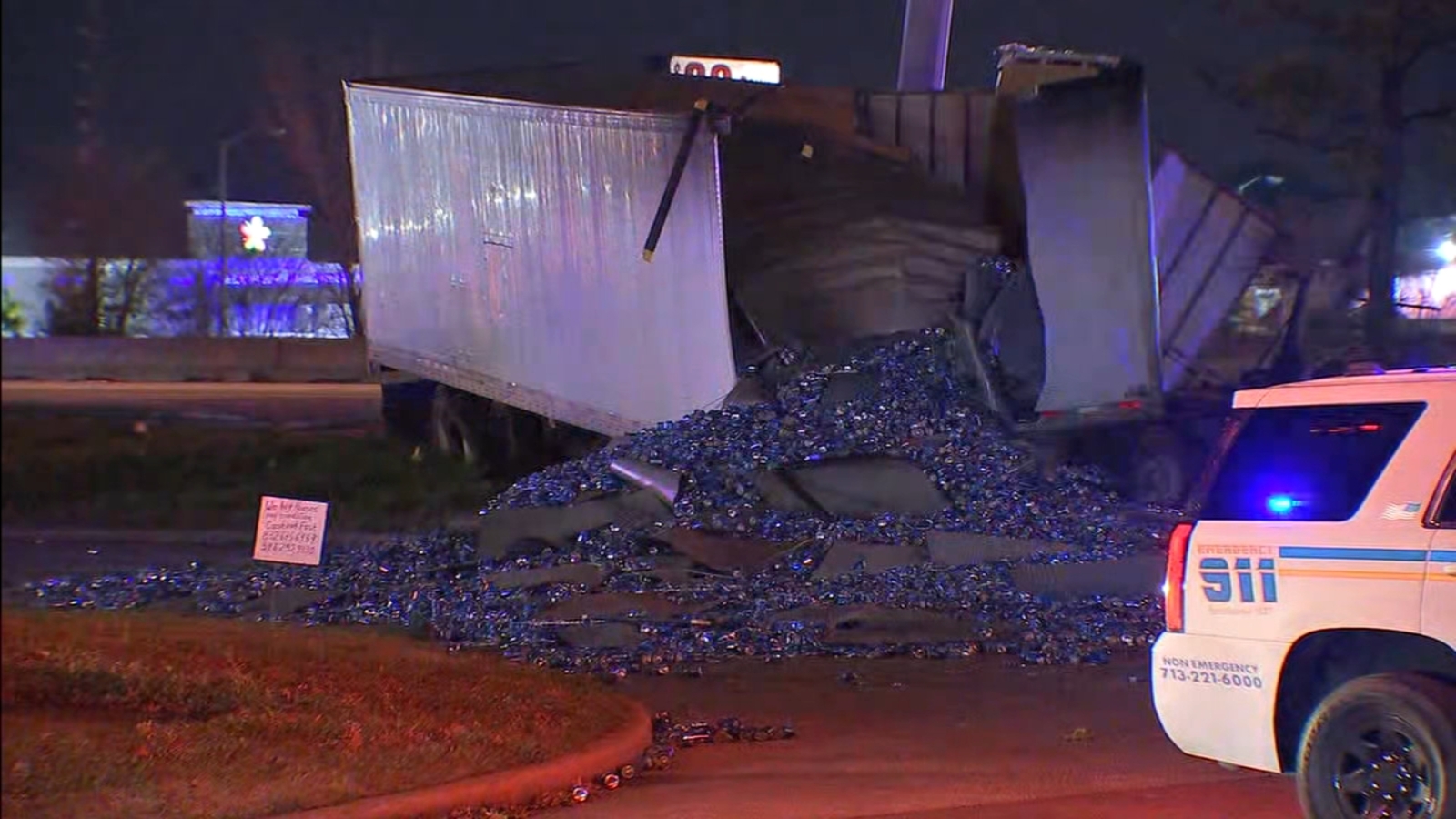 Empty Bud Light cans spill onto Texas interstate after fatal crash ...