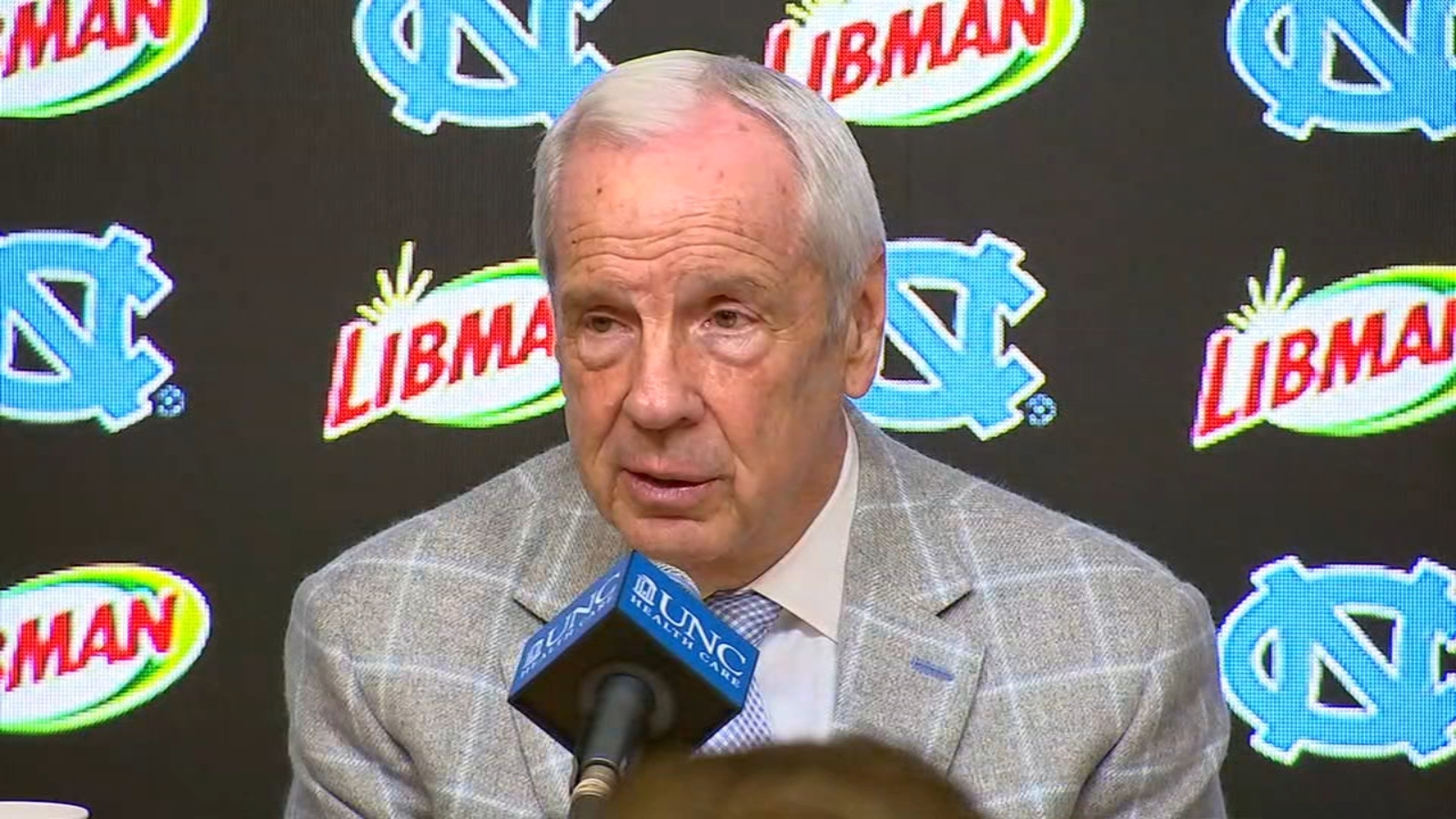 Roy Williams surpasses Dean Smith on all-time career wins list - ABC11 ...