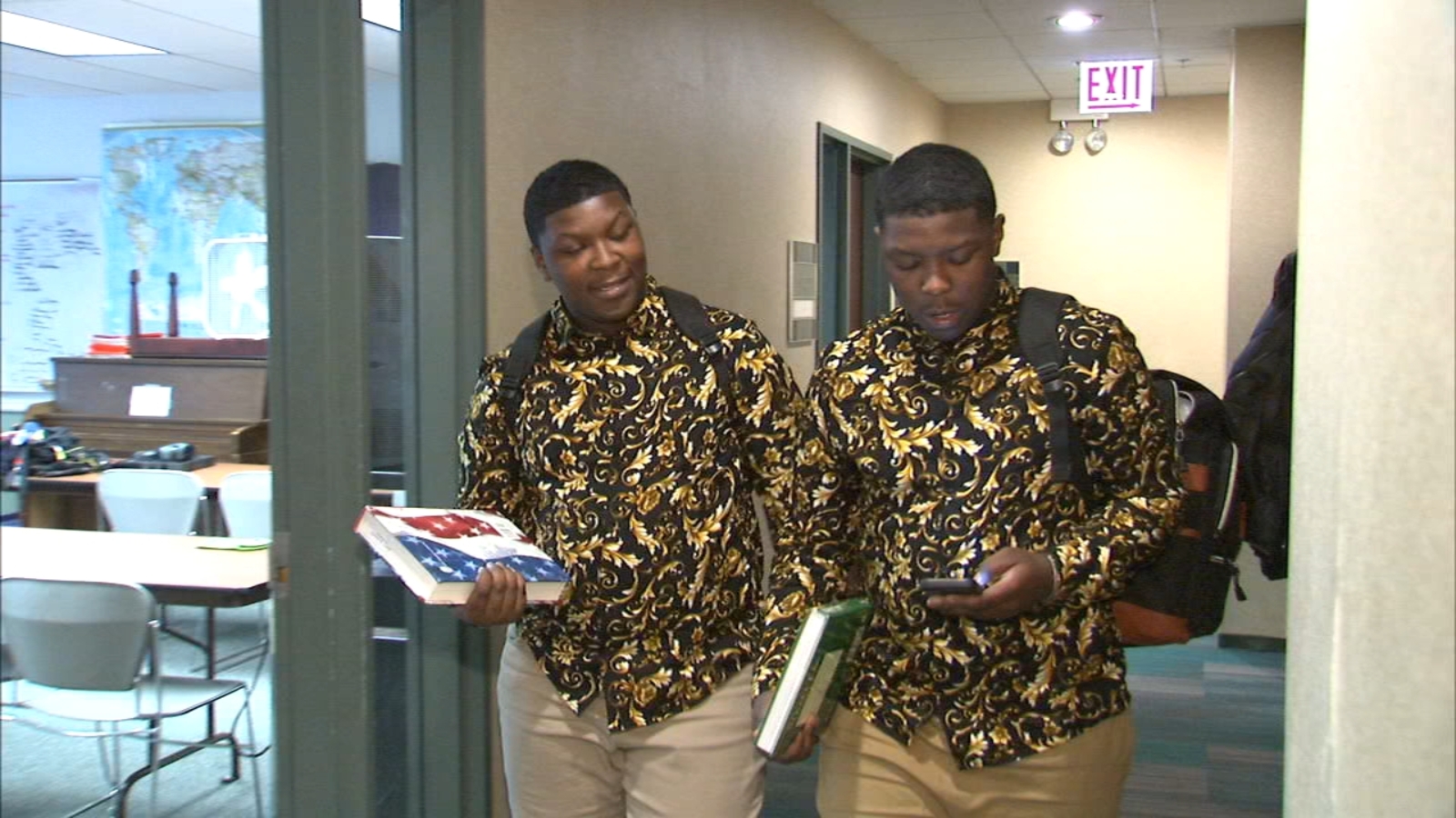North Lawndale twins Floyd and Lloyd Russell, 16, come of age, despite ...