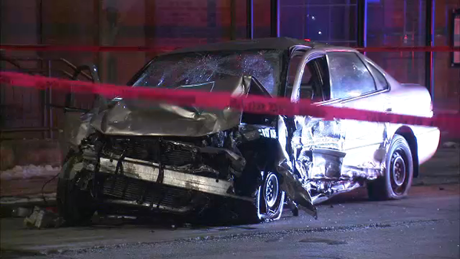 5 including 5-year-old child hurt in West Side crash after car flees ...