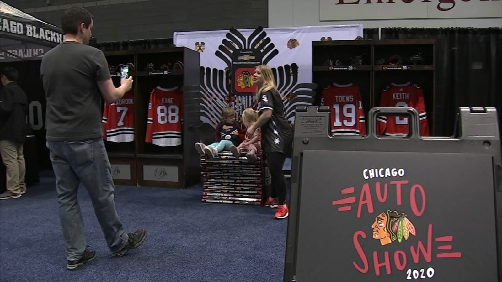 Chicago Auto Show 2020: Sports Team Pride Day at McCormick Place - ABC7 ...