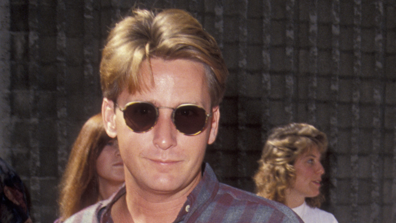 Emilio Estevez, Lauren Graham to star in 'The Mighty Ducks' spinoff ...