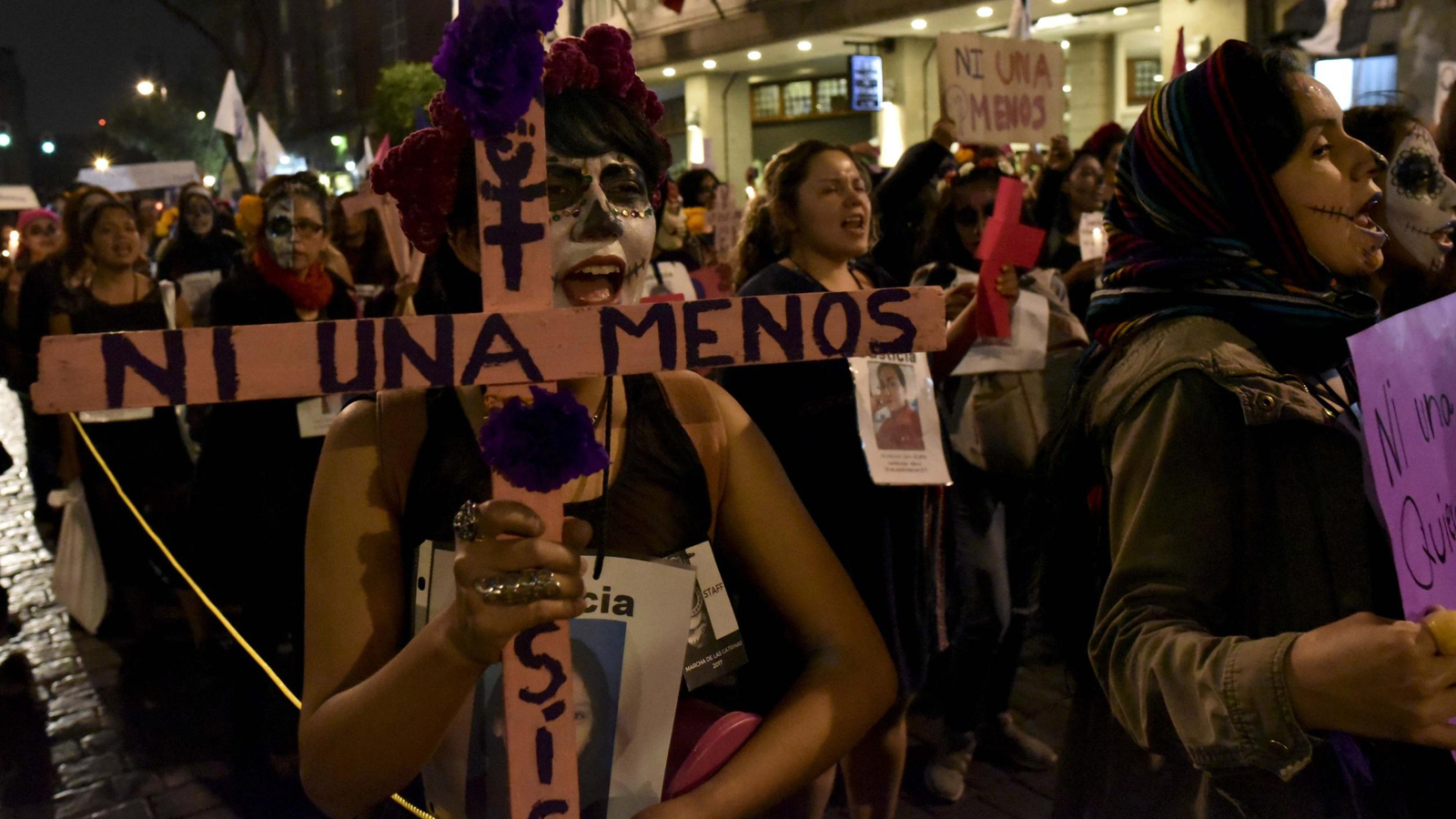 Mexico City murder: Outrage, protests after newspapers leak, publish ...
