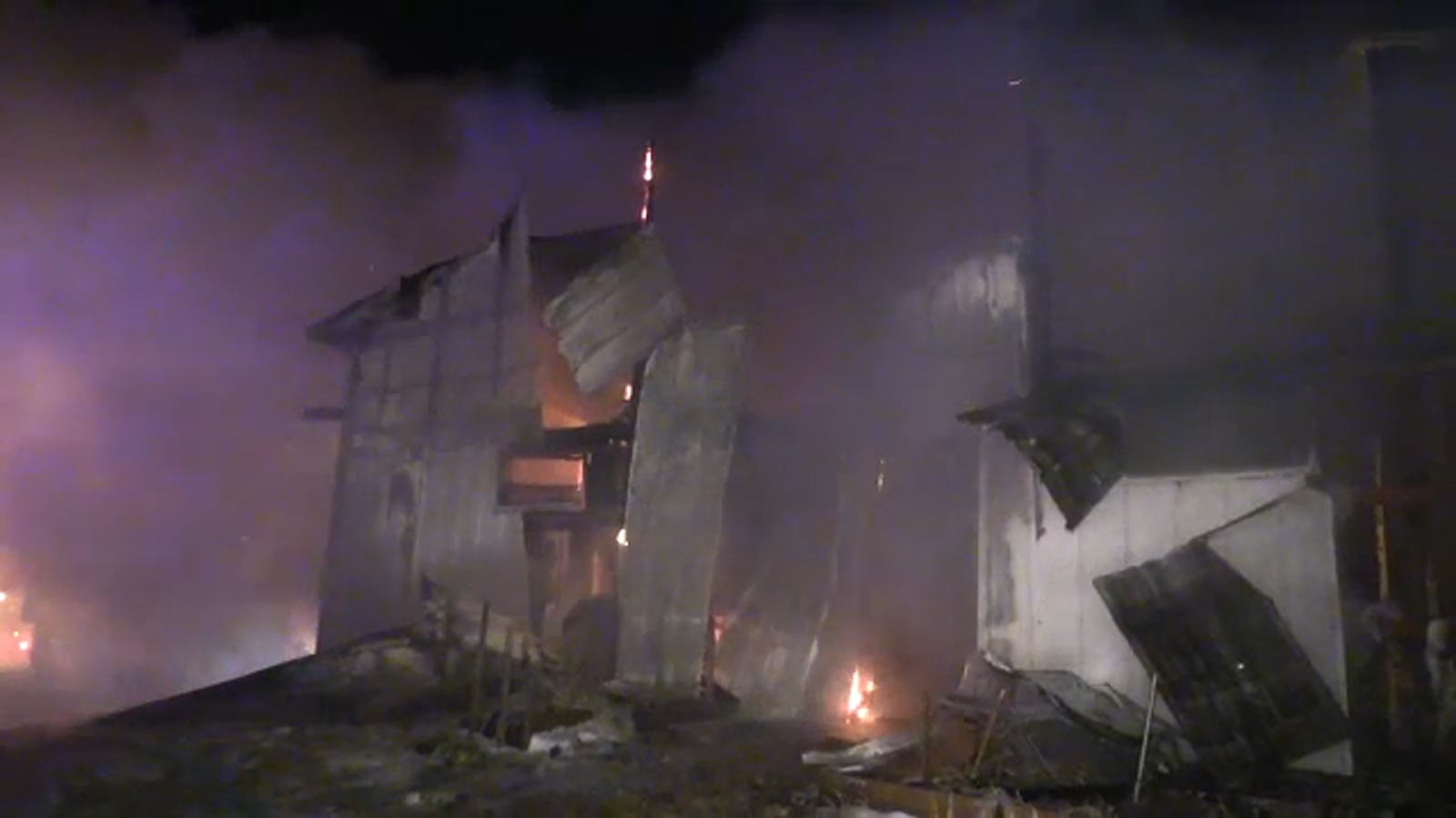 Fire at Tower Hill Stables in Hampshire remains under investigation ...