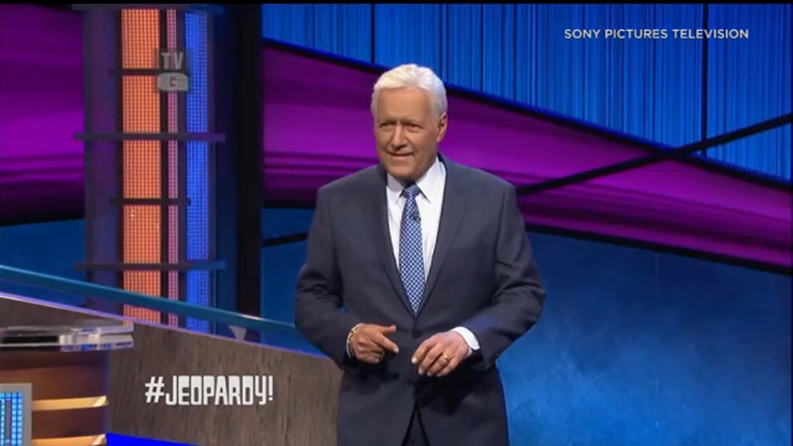 'Jeopardy!' host Alex Trebek, wife Jean, donate $500,000 to help homeless in San Fernando Valley ...
