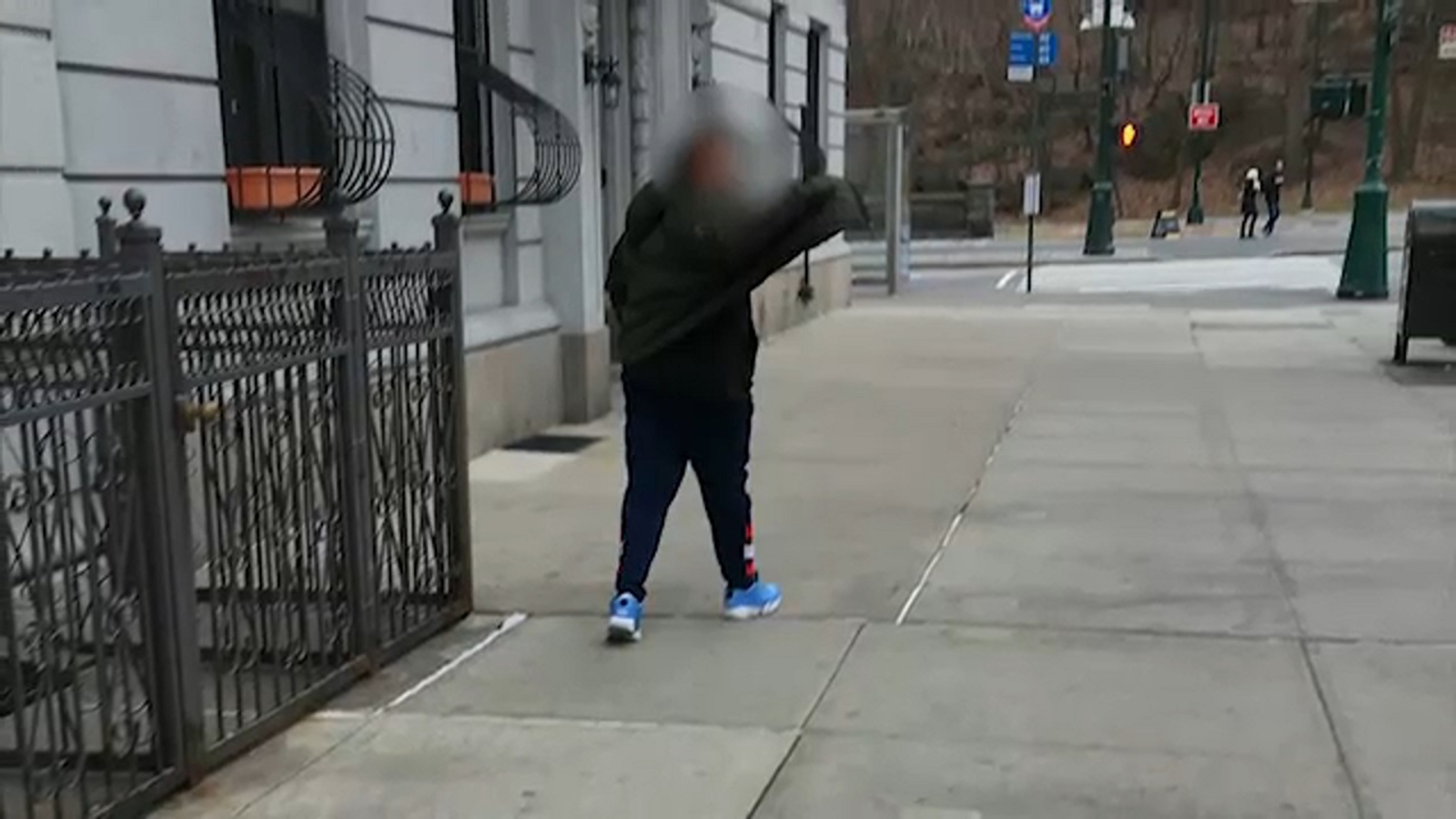 Woman speaks out after man indecently exposed himself outside her ...