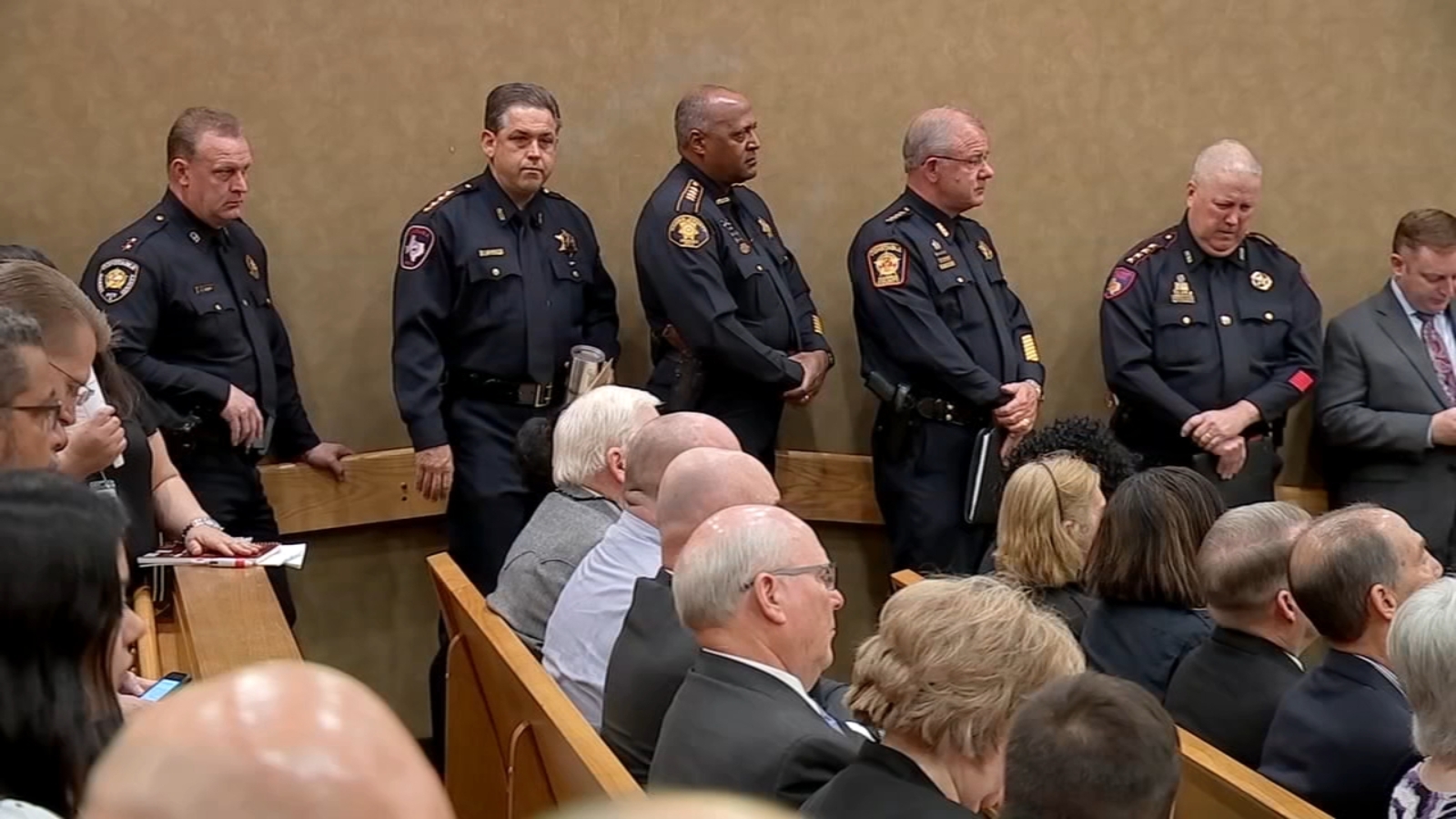 Constables have showdown with Commissioner Adrian Garcia over contract ...