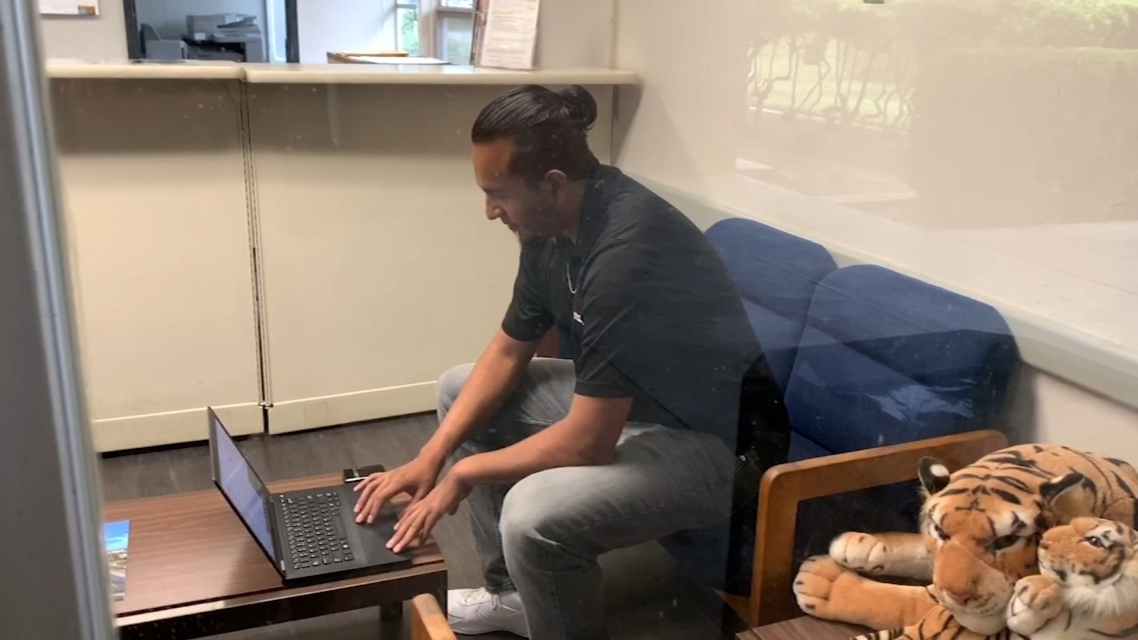 Reedley College provides laptops, hotspots to help students take ...