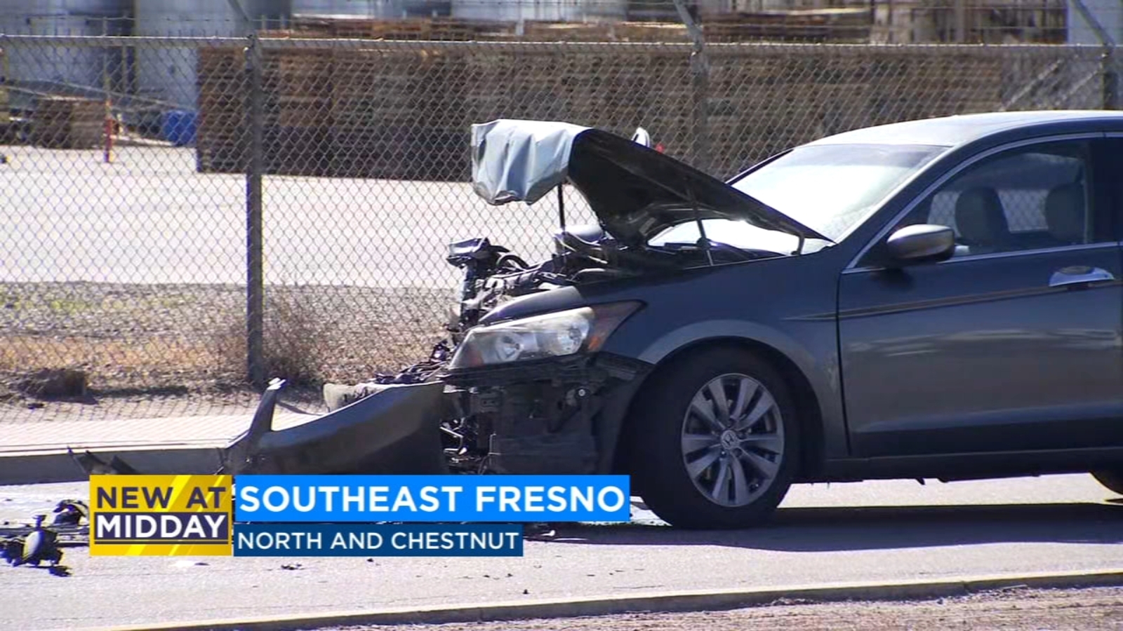 Car rear-ends FAX bus in southeast Fresno - ABC30 Fresno