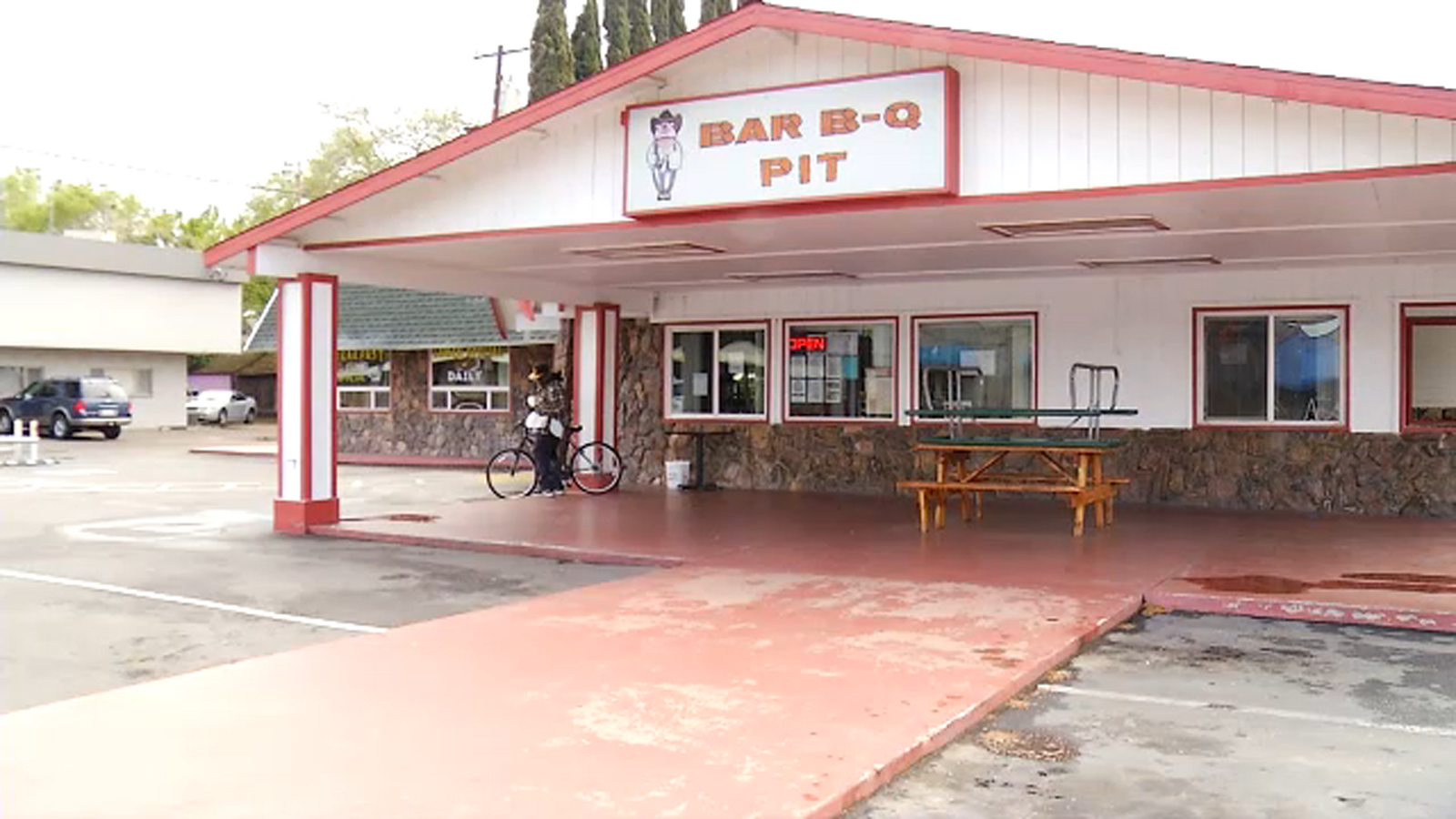Merced restaurant offers free breakfast for first responders, anyone 65 ...