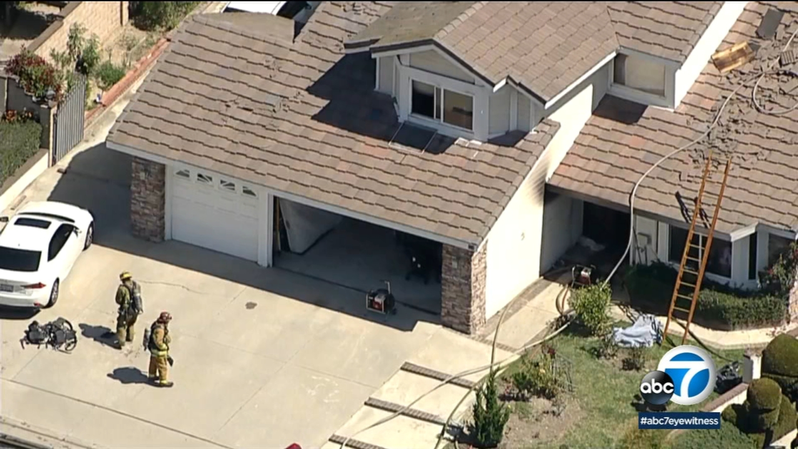 2 found dead after firefighters extinguish flames at house in Walnut ...