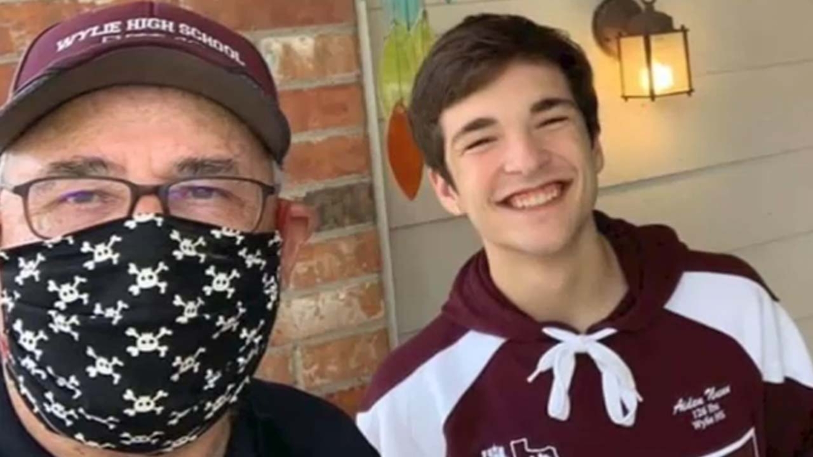 Texas principal drives 800 miles to visit every graduating senior ...