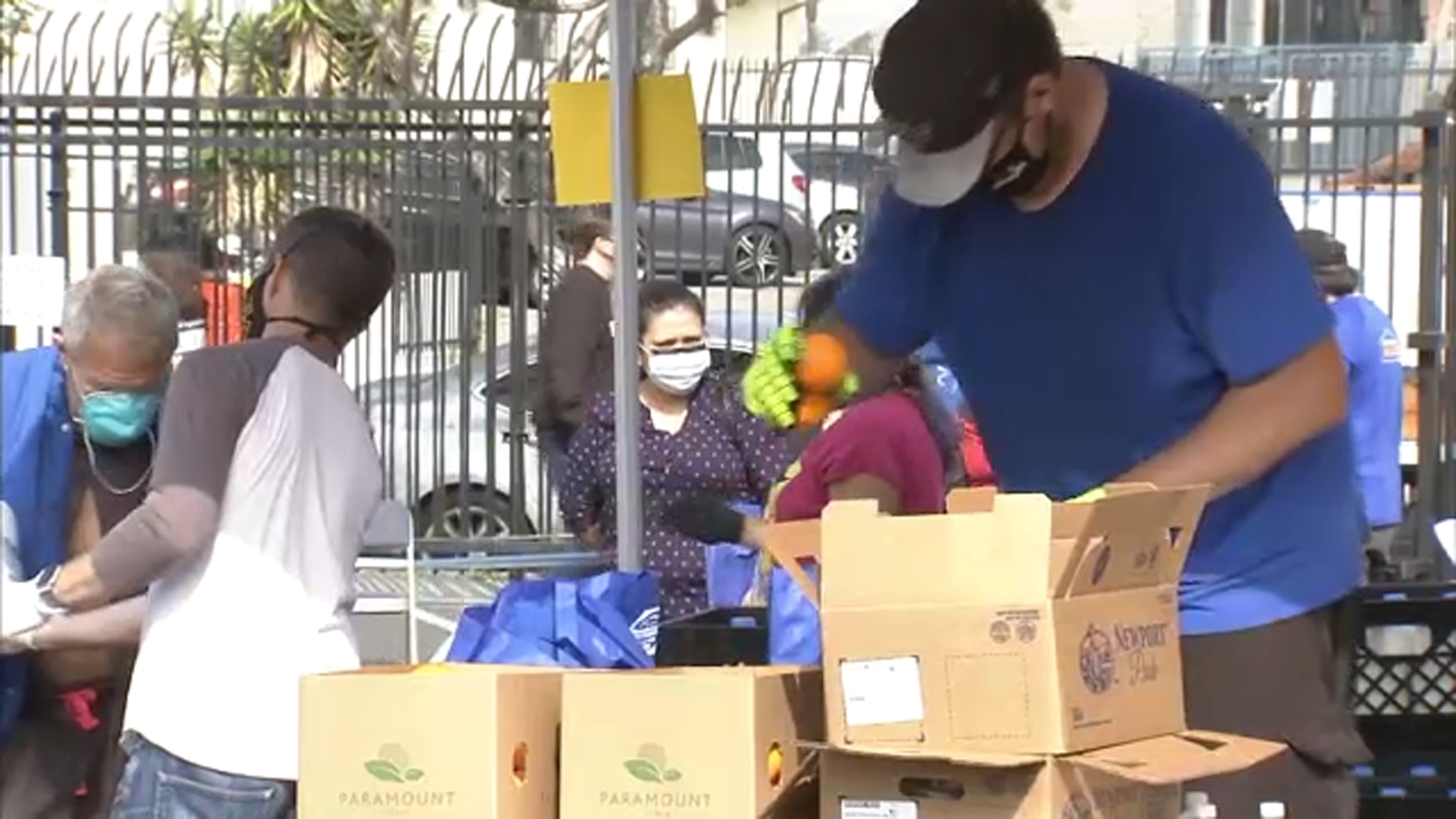 Labor unions in Los Angeles County help struggling families celebrate ...