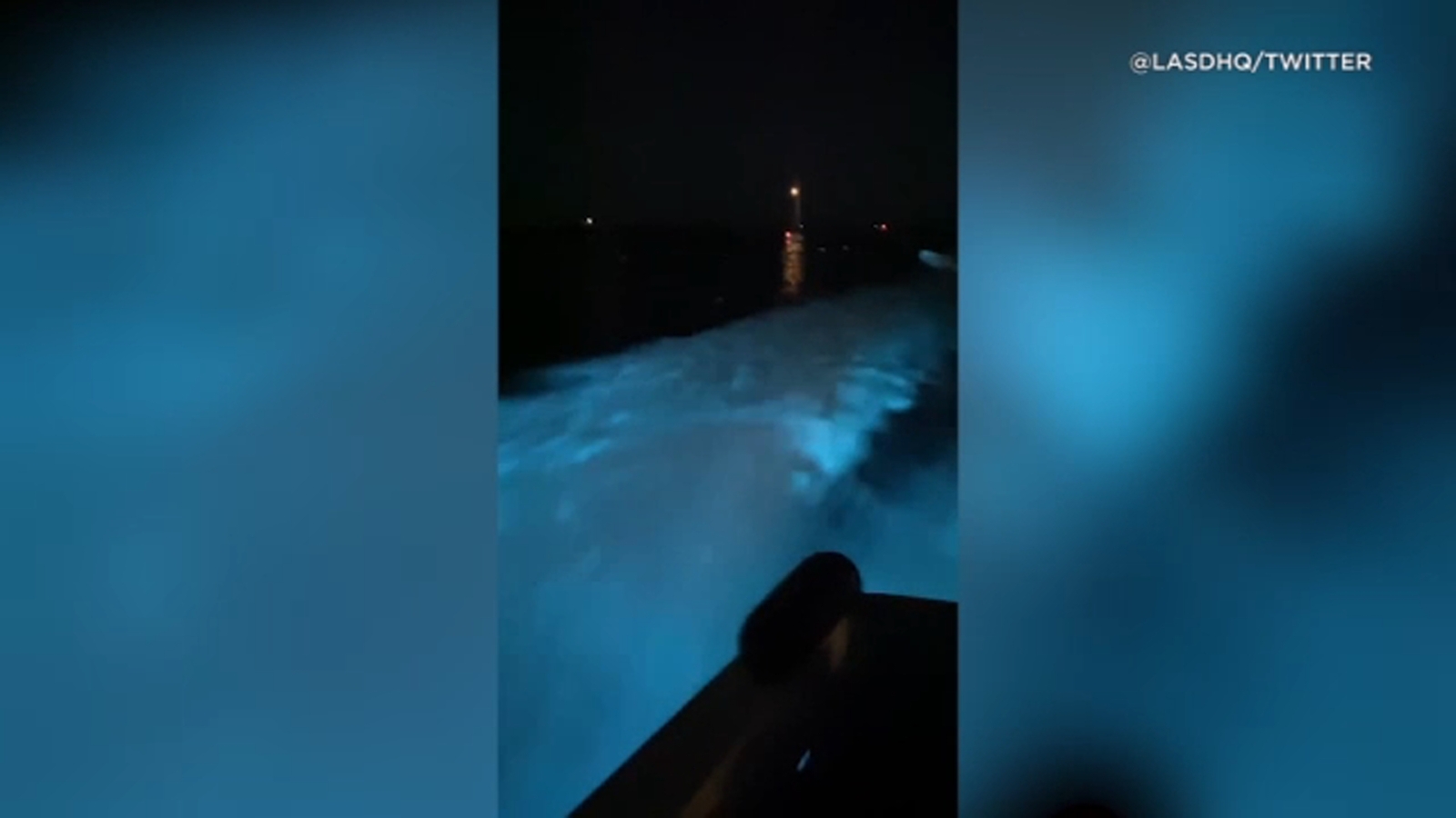 Los Angeles County Sheriff's Department patrol boat cruises through ...