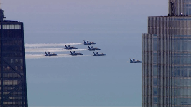 Blue Angels flyover Chicago 2020: US Navy salutes healthcare workers ...