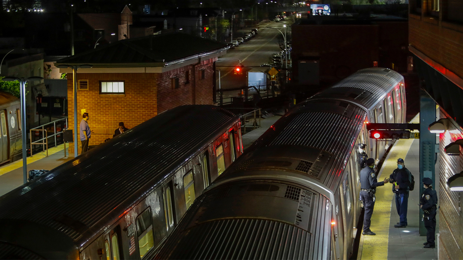 Coronavirus New York City: MTA launches new 'Essential Connector' app ...