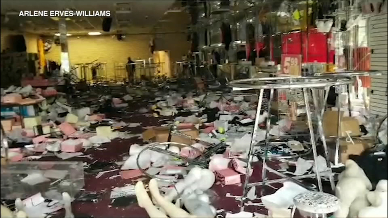 Chicago looting leaves businesses hoping insurance will cover damage ...