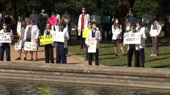 GEORGE FLOYD MARCH: Most powerful moments from Houston march - ABC13 ...