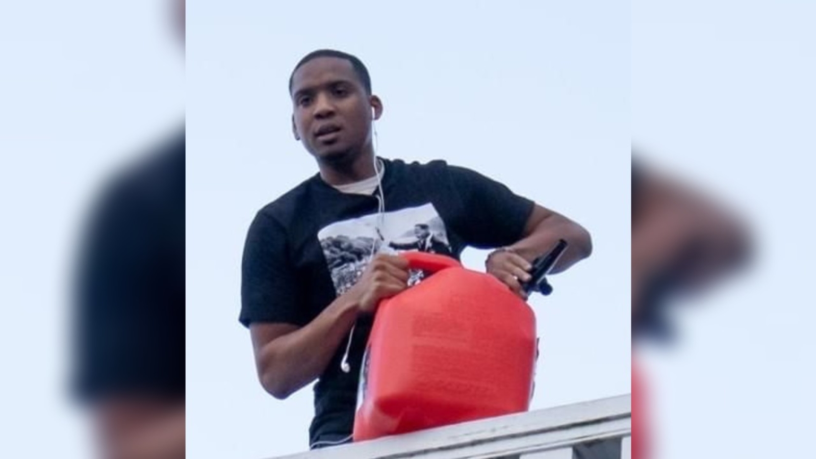 Charles Pittman showed gas canister to crowd before Market House caught ...