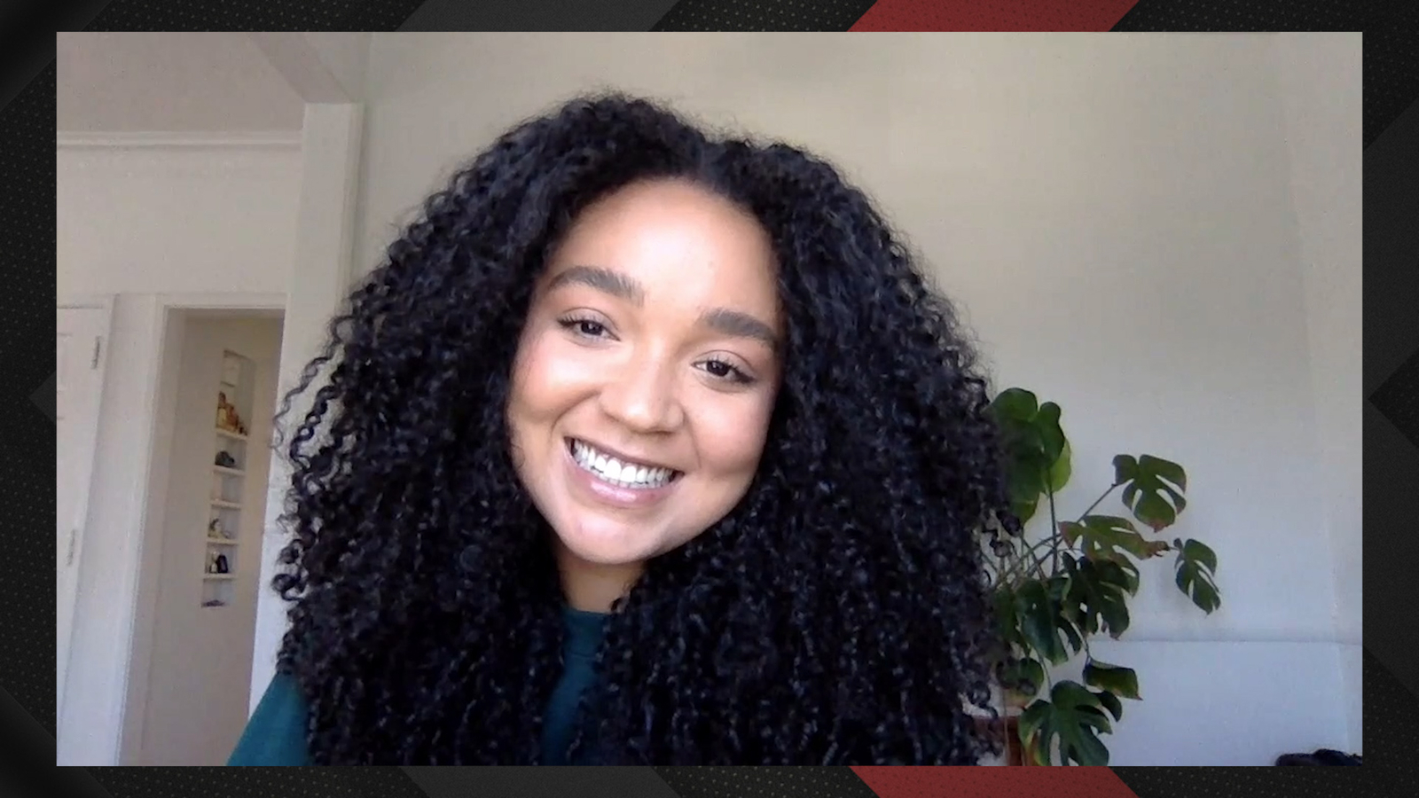 Aisha Dee on her 'Bold Type' character inspiring her to be brave - ABC7 ...