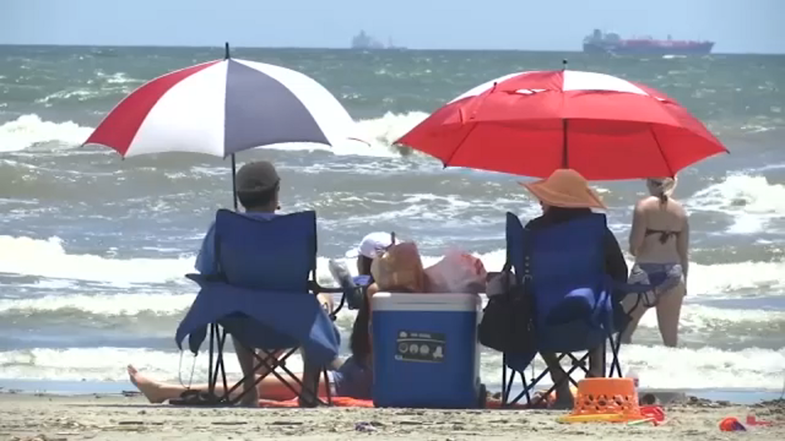 Galveston officials cracking down on littering violations - ABC13 Houston