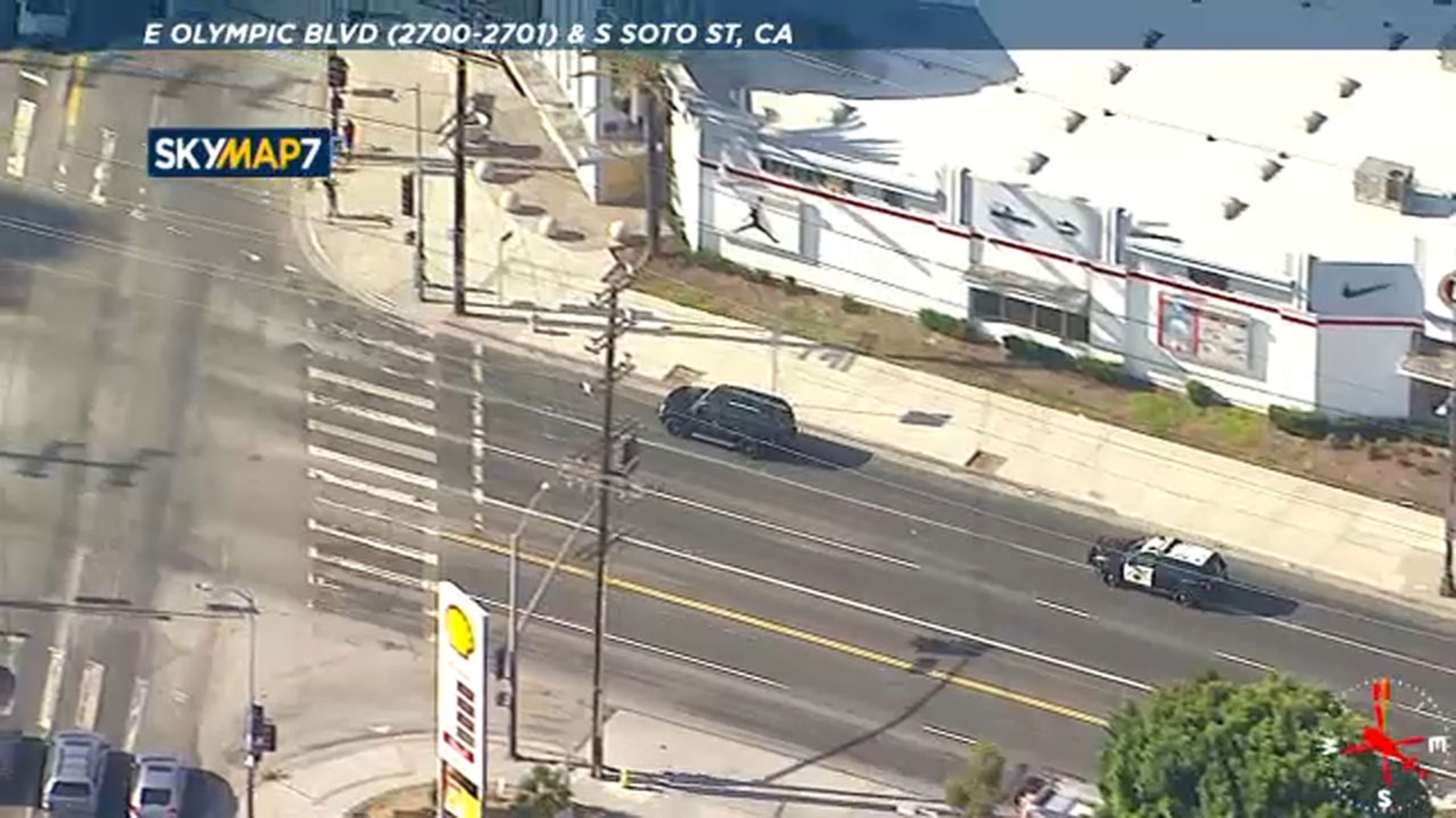 Authorities chase suspect in downtown LA area - ABC7 Los Angeles