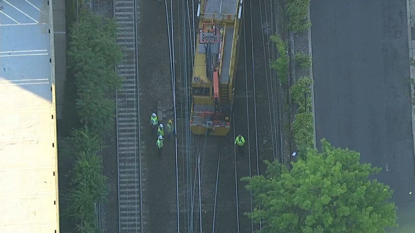 NJ Transit equipment train derails near Summit, New Jersey - ABC7 New York