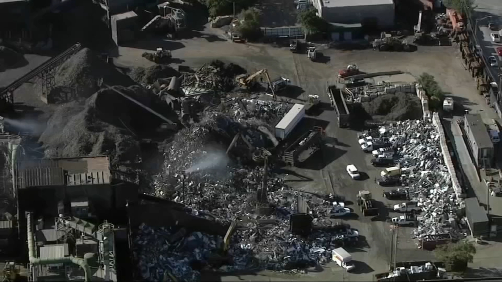 General Iron Chicago: Illinois EPA approves permit to move scrap metal ...