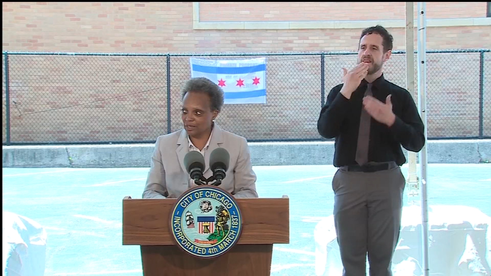 Merlo Lakeview Chicago Public Library Branch reopens after renovations ...