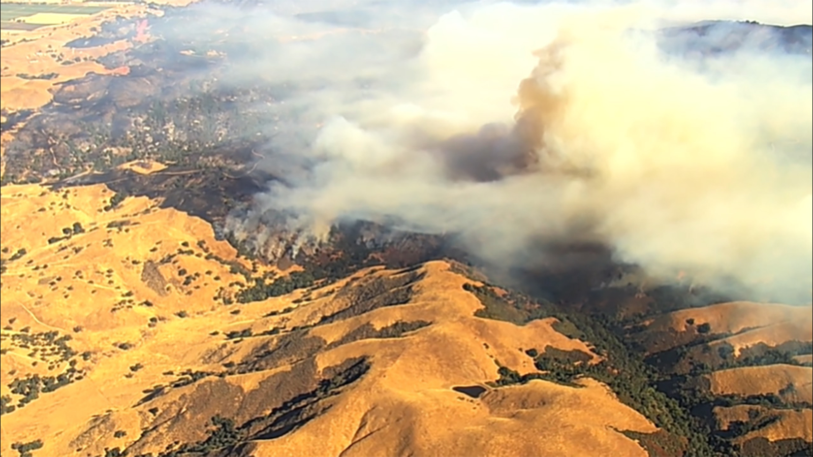 Crews Fire: Brush fire near Gilroy grows to 5,400 acres, evacuations ...