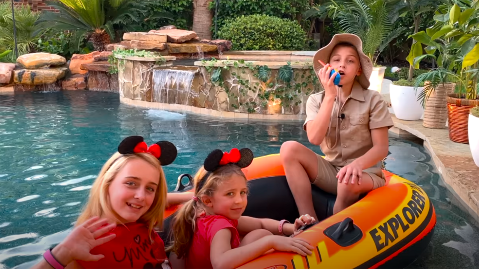 Katy mom fulfills "Imagineer" dream with makeshift Disney ride in ...