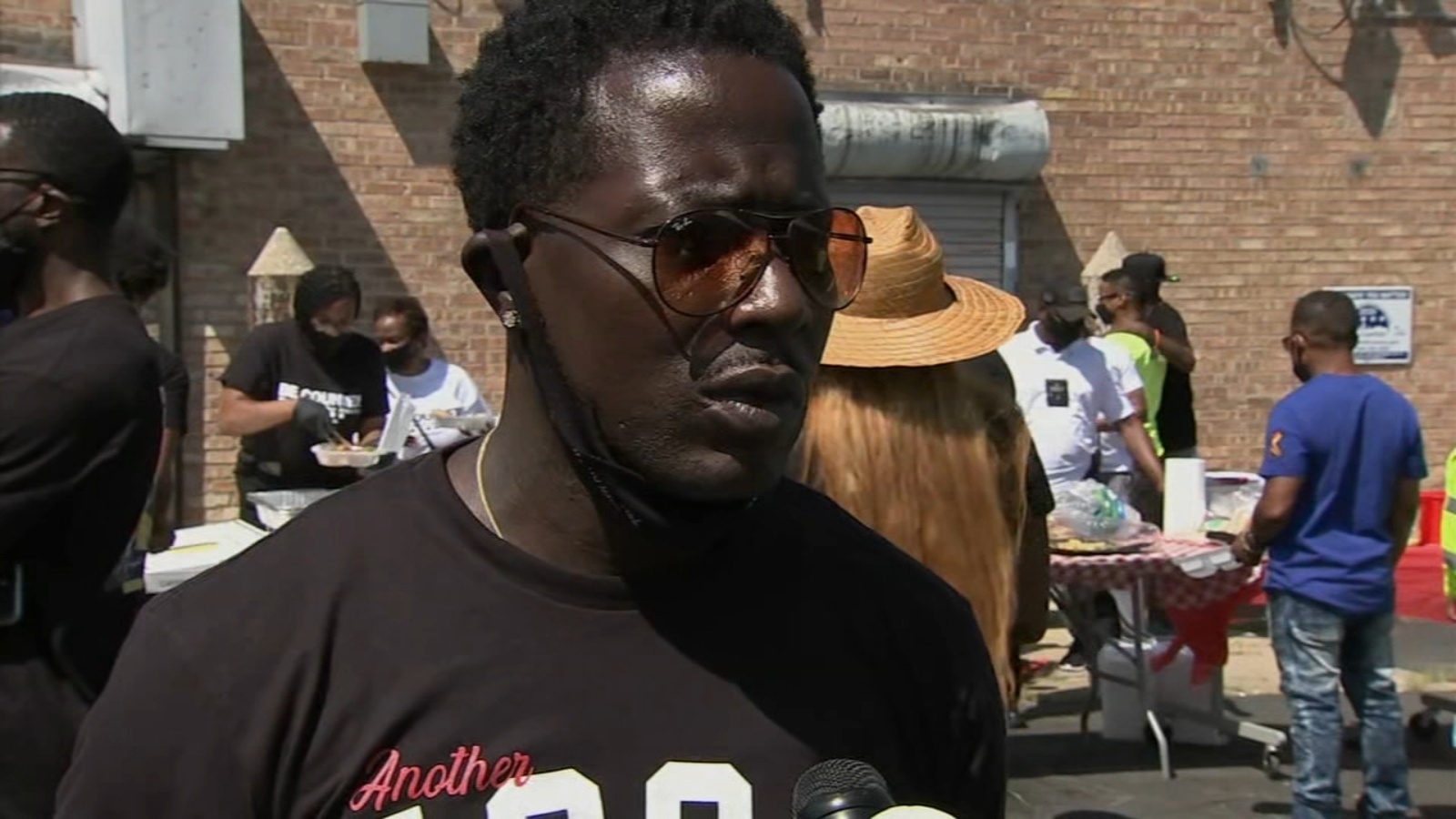 Chicago violence: George Floyd's brother joins President Toni ...
