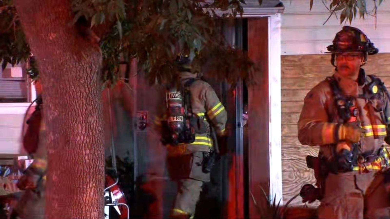 Family of 9 displaced after fire sparks in attic of central Fresno home - ABC30 Fresno