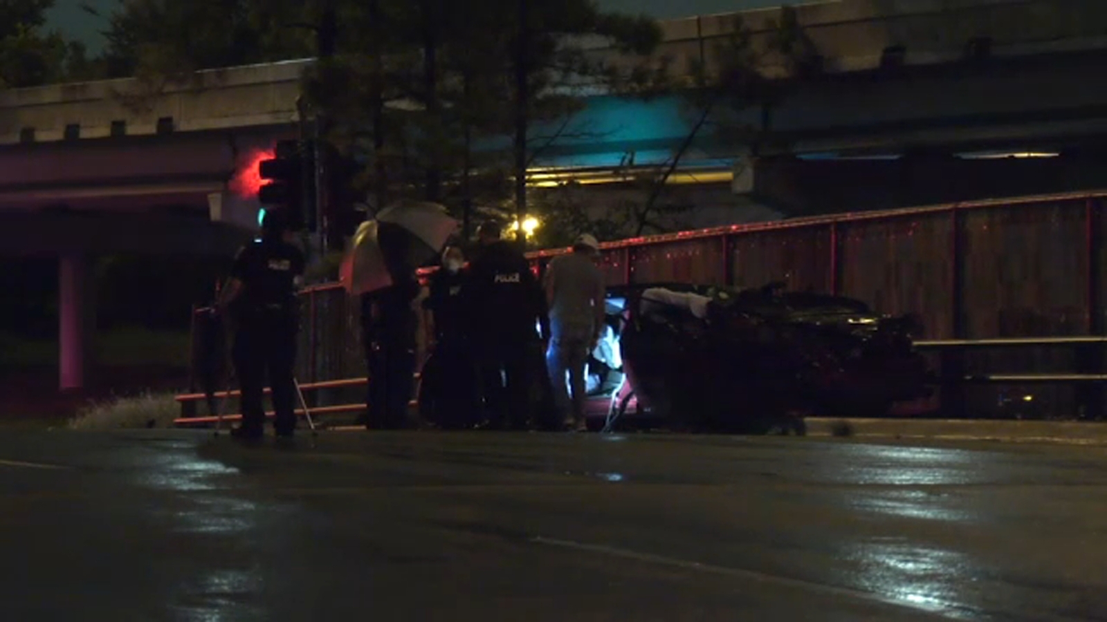 1 Dead After Car Flies Off Downtown Houston Overpass At Pierce Street