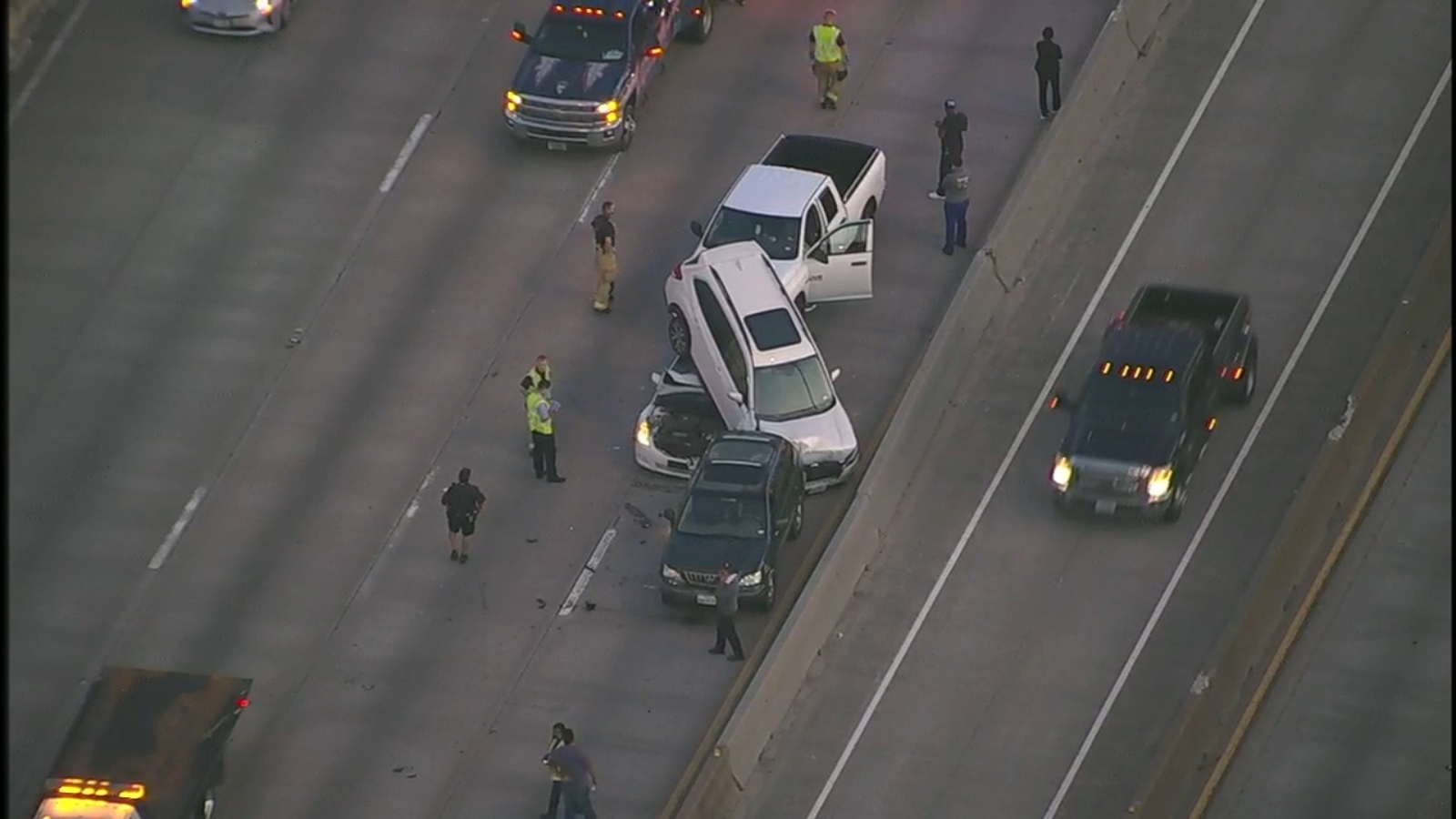 SUV piled on top of vehicles in crash on I-45 at Shepherd - ABC13 Houston