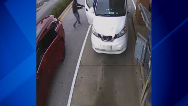 Armed robbery - ABC7 Chicago