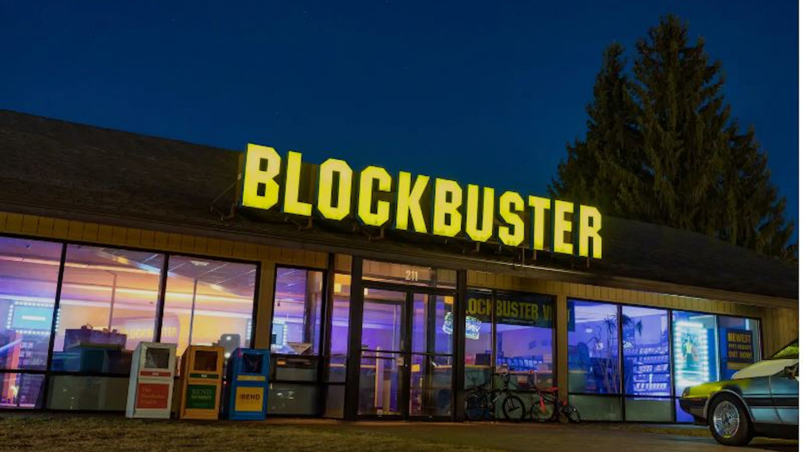 Last Blockbuster in the world listed on Airbnb for three-night stays ...