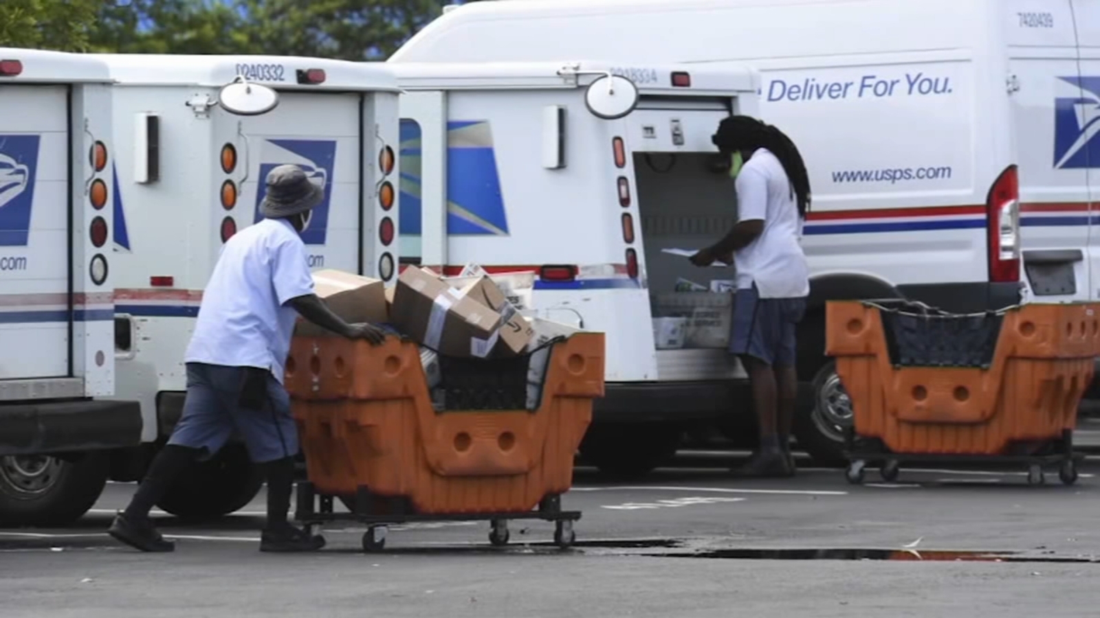 Houston-area leaders react to USPS suspending cuts until after ...