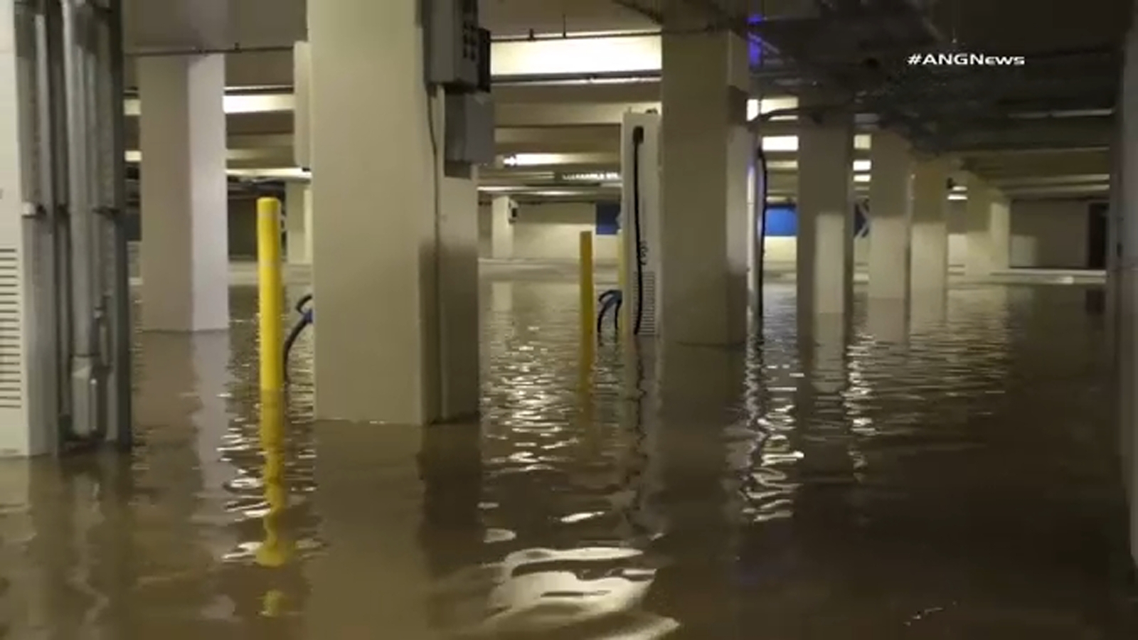 Water main break near UCLA causes some flooding on campus, shuts down ...