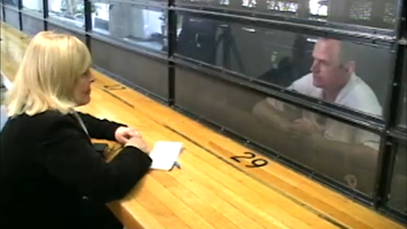 ABC13's Deborah Wrigley helped catch a bank robber in 2006 - ABC13 Houston