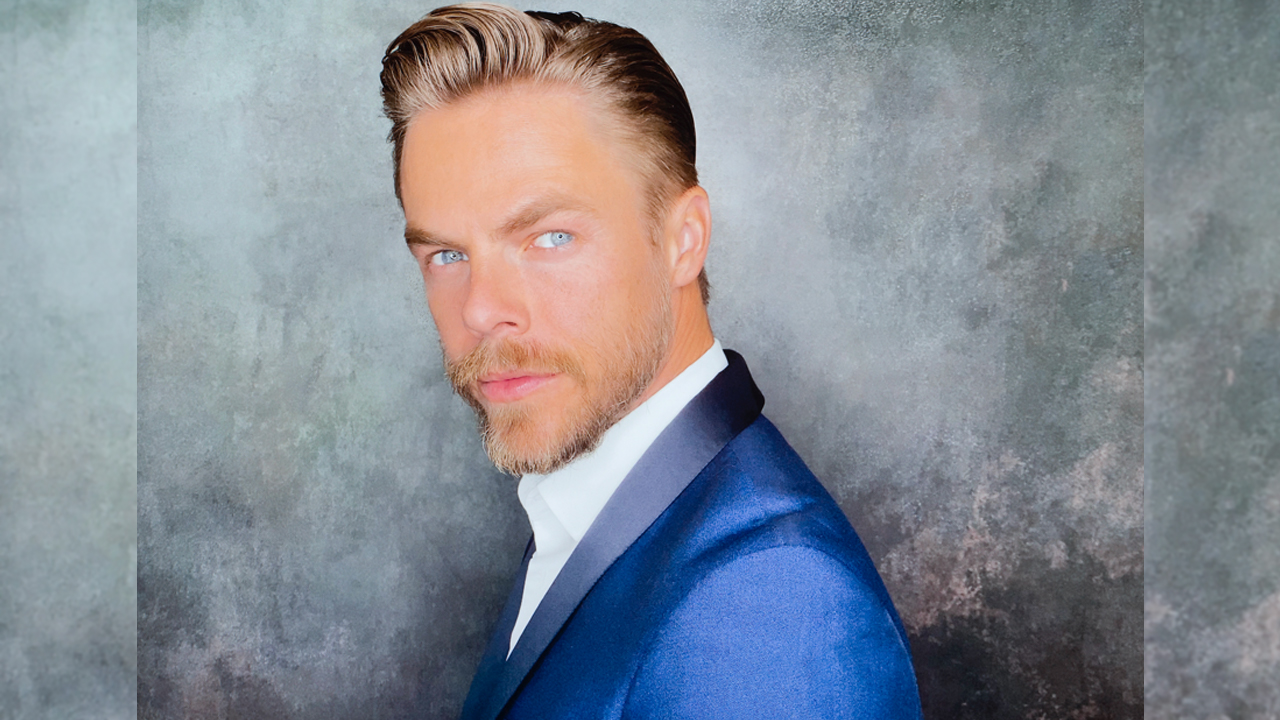 Derek Hough joins 'Dancing with the Stars' judges' table for Season 29 ...