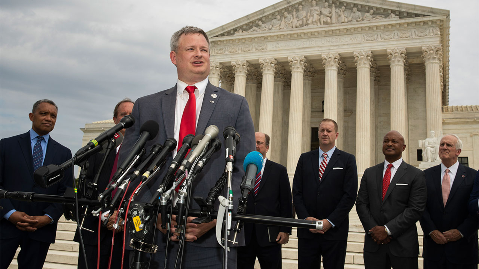 South Dakota Attorney General Jason Ravnsborg reported hitting deer ...